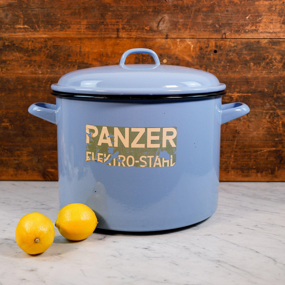 Large tank, enamel pot